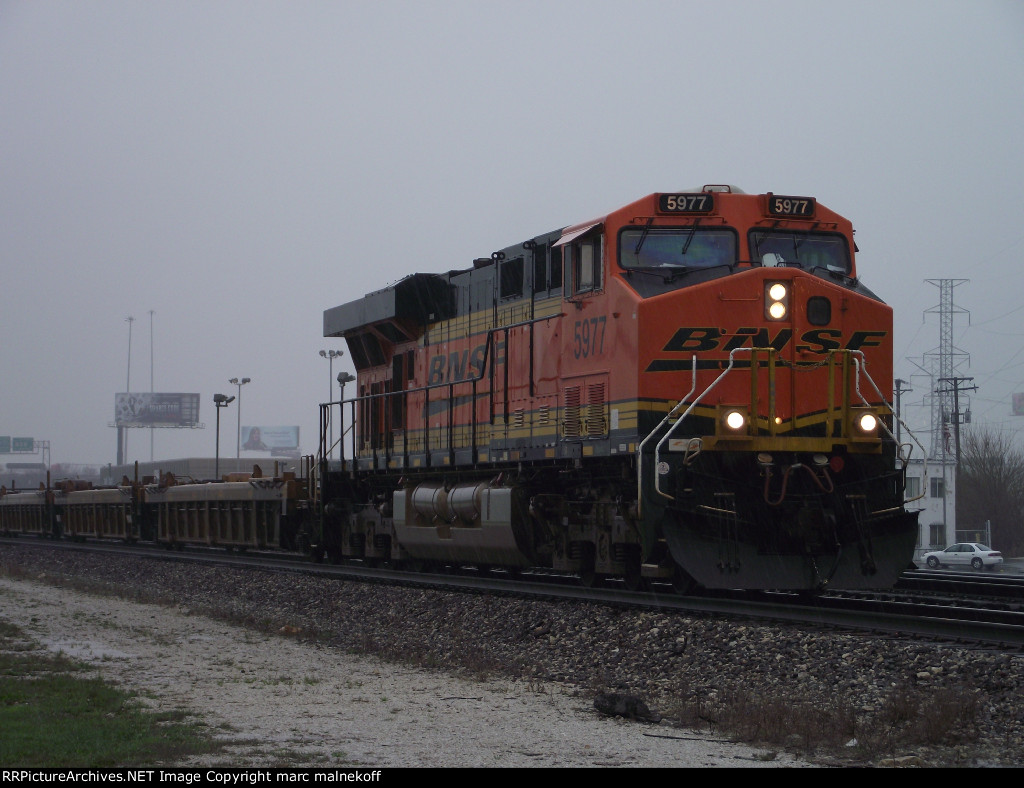 BNSF 5977